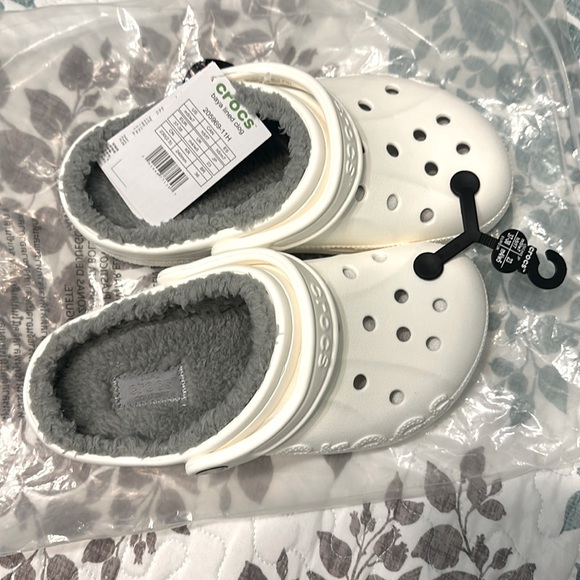 CROCS | Shoes | Brand New And Super Soft White Crocs | Poshmark